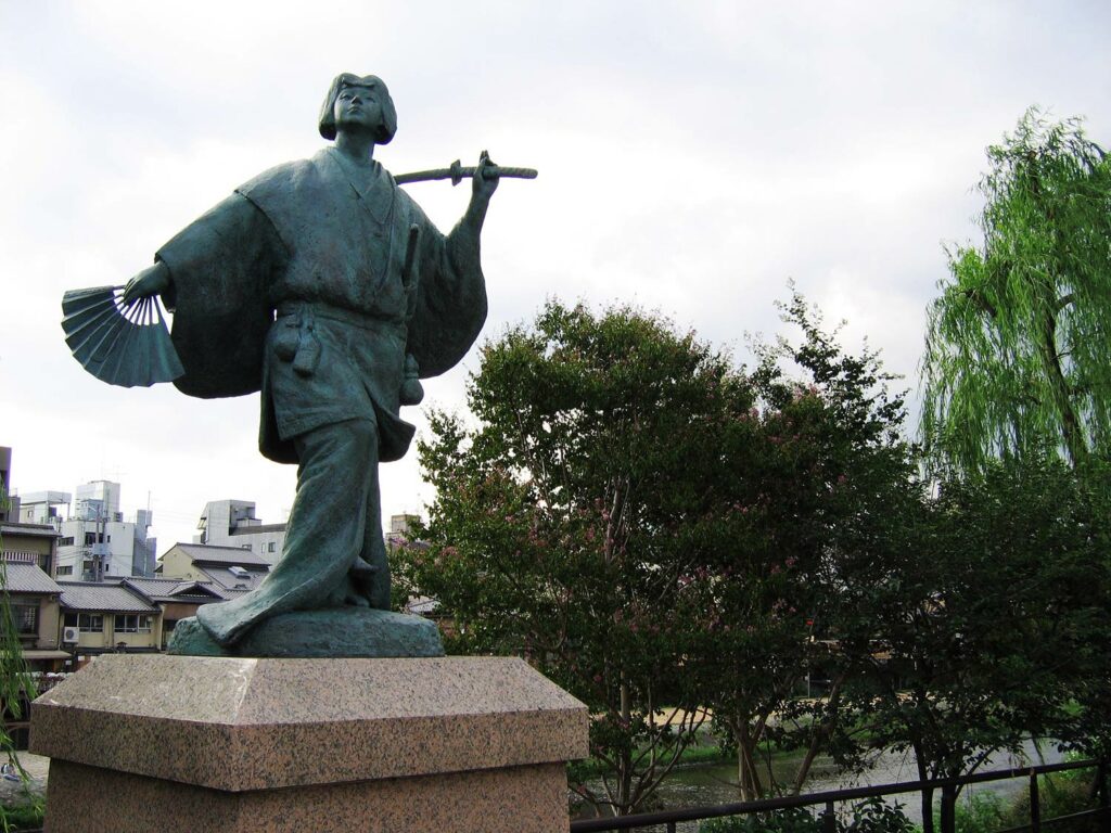 Okuni : Celle qui créa le Kabuki avant d’être effacée de l’Histoire